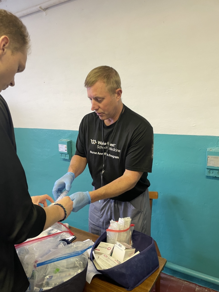 AANA | News | Easing Pain in a War Zone: CRNA Reflects on Medical ...
